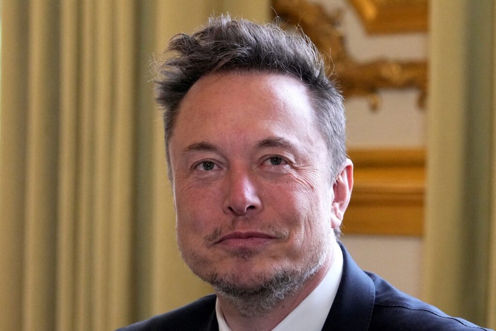 Elon Musk Tells Tesla Bull Dan Ives to ‘Shut Up’ Over Board Proposals
