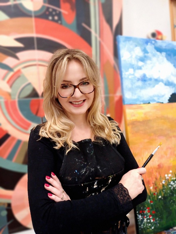 Marta Ellie Expands Global Art Reach with New Canvas Collection