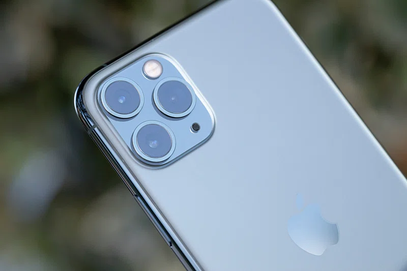 Apple Adds AI Reframe, Extend And Cleanup Tools To Photos